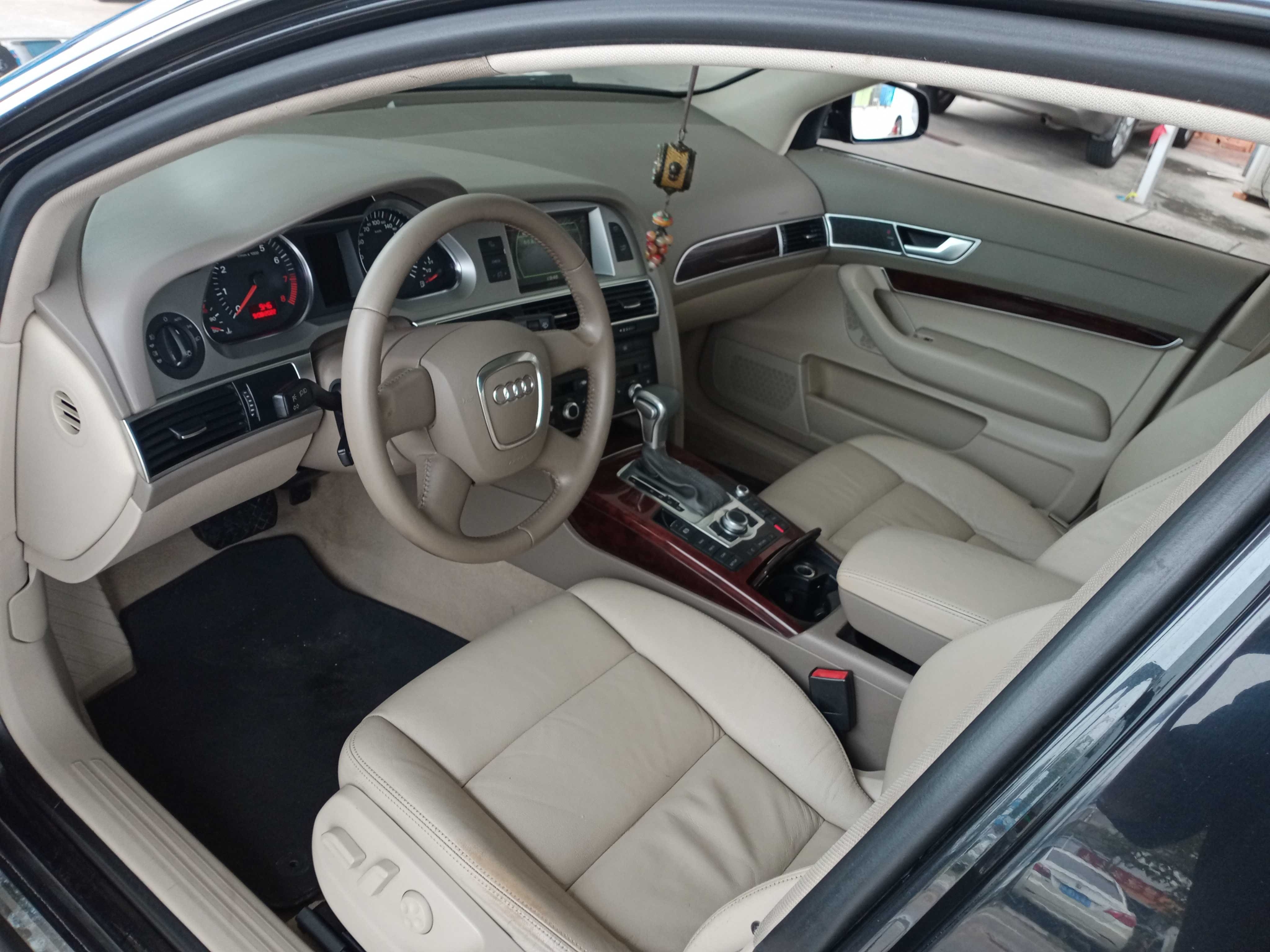 奥迪 2006款 奥迪A6L 2.4 CVT 技术型,二手车,南京二手车交易市场-江苏诚信二手车交易网